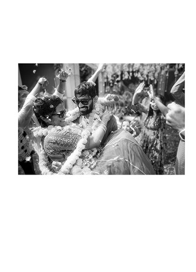 ఆర్జీవీ మేనకోడలు శ్రావ్య వర్మ పెళ్లి వేడుకలు.. సందడి చేసిన యాంకర్ సుమ ...